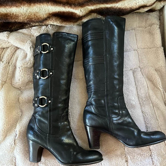 Frye | Shoes | Vintage Frye Fiona 3 Strap Silver Harness Rings Black ...